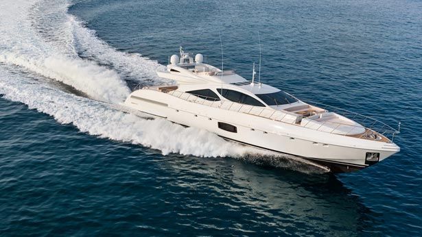 Overmarine's Mangusta 110 superyacht makes world premiere at Miami boat ...